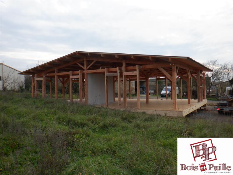 Maisons en paille - Bois et Paille - Charpente Eco construction (79)