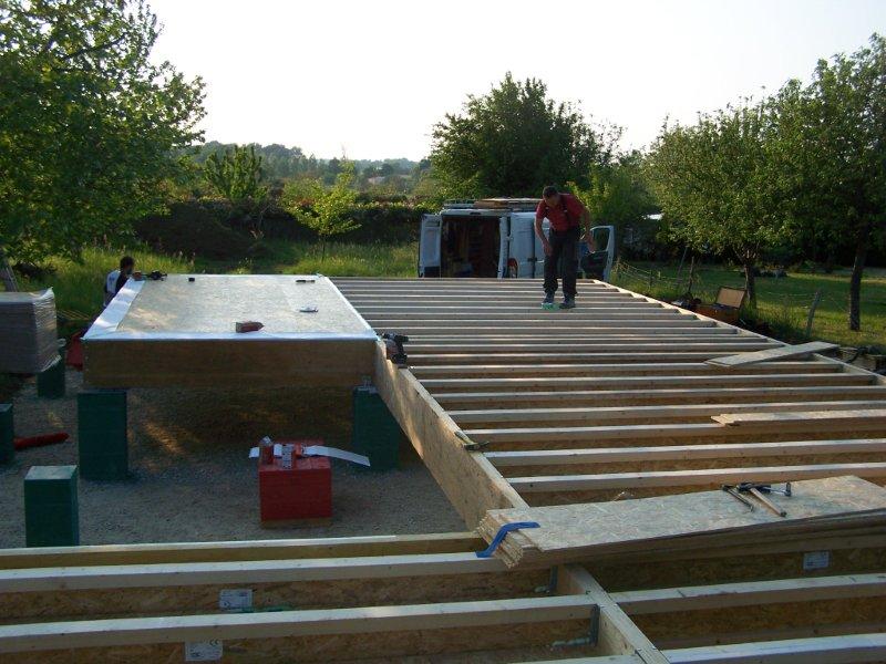 - Maison sur pilotis et dalle bois (17) - Bois et Paille - Charpente ...